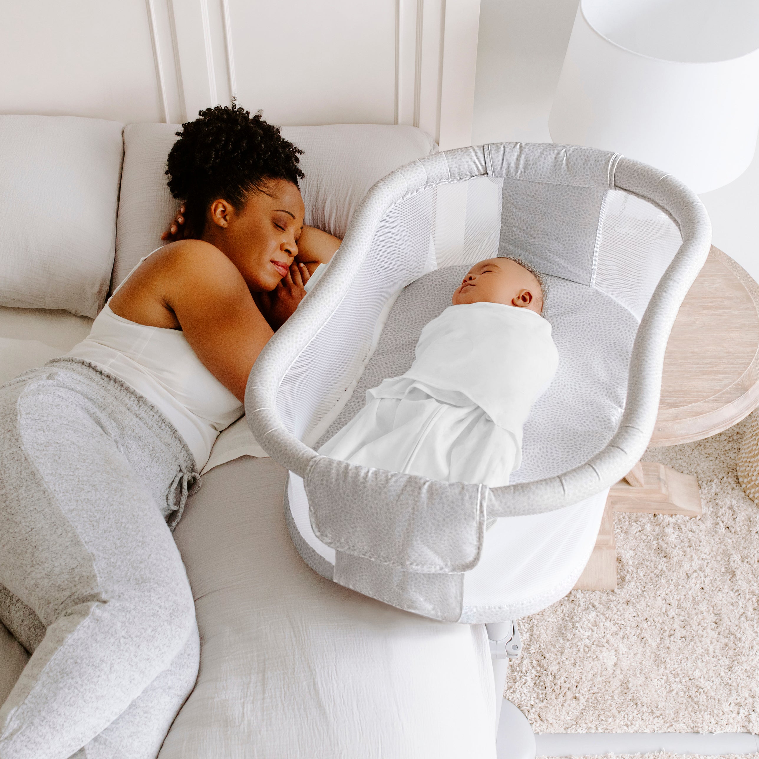 Baby & Newborn BassiNest Bedside Cot | Safe Sleep | HALO